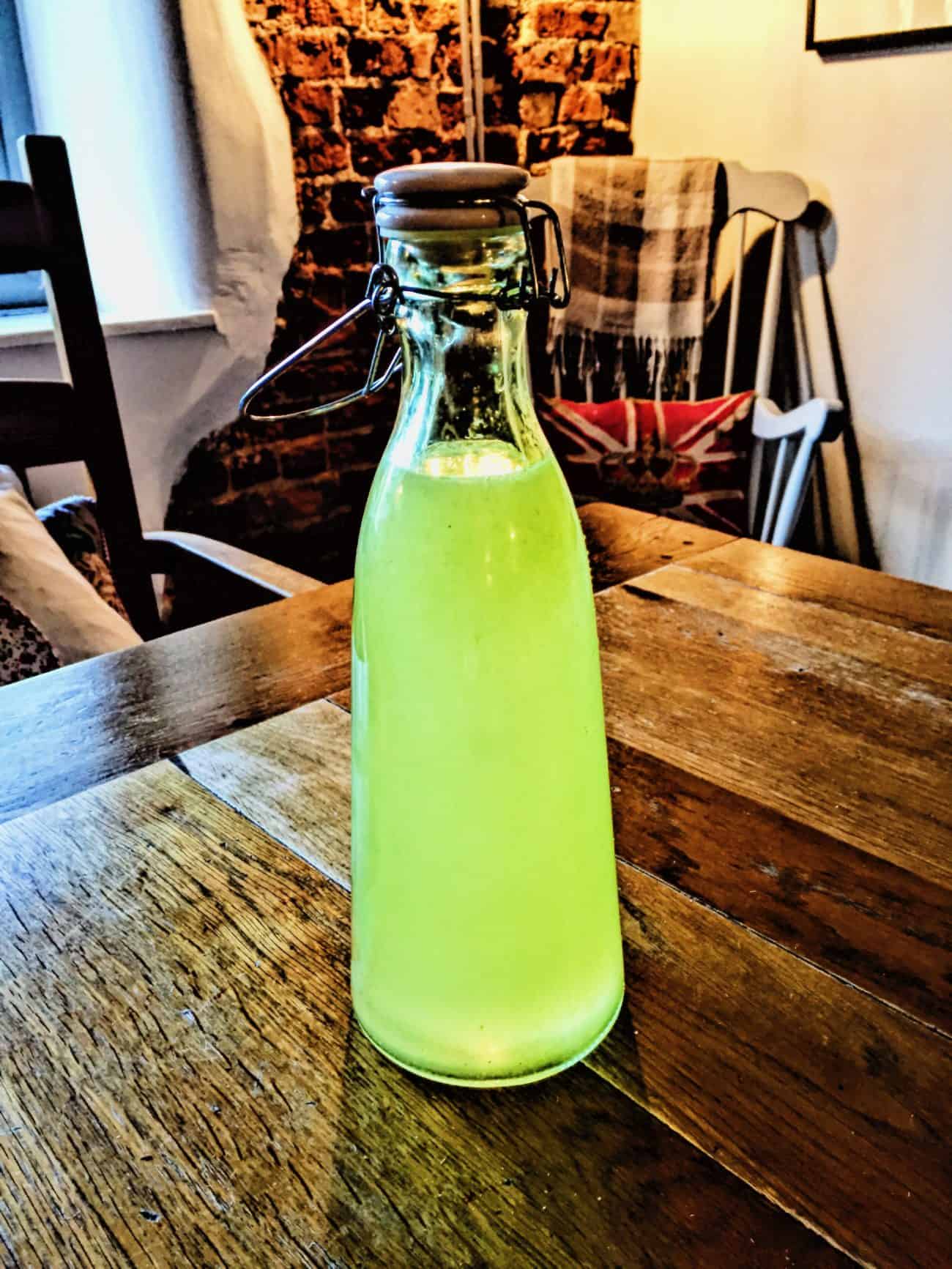 How do you make homemade lemonade? | National Dish of England